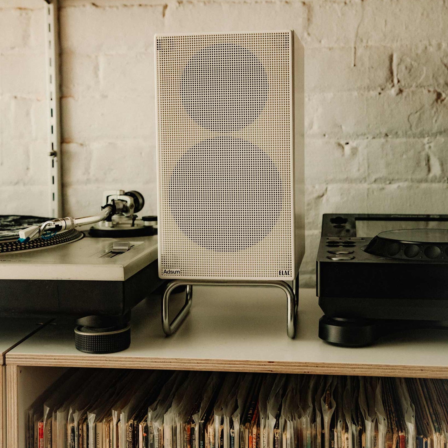 Stereo + Records since 1999 — TurntableLab.com