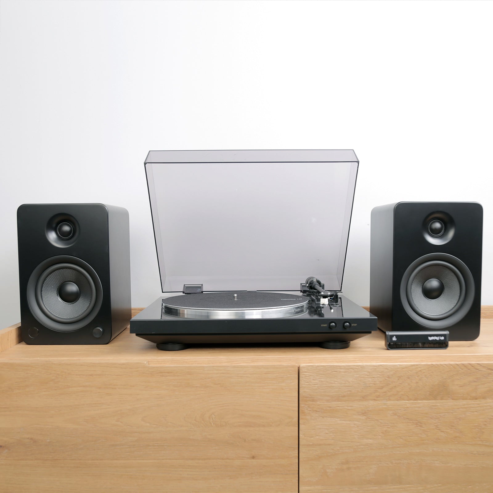 Denon: DP-300F Turntable Package — TurntableLab.com