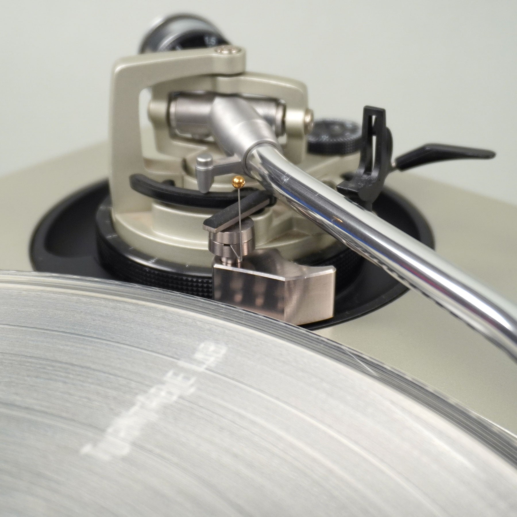 Little Fwend: Automatic Tonearm Lifter for Technics 1200 - Disco Model ...
