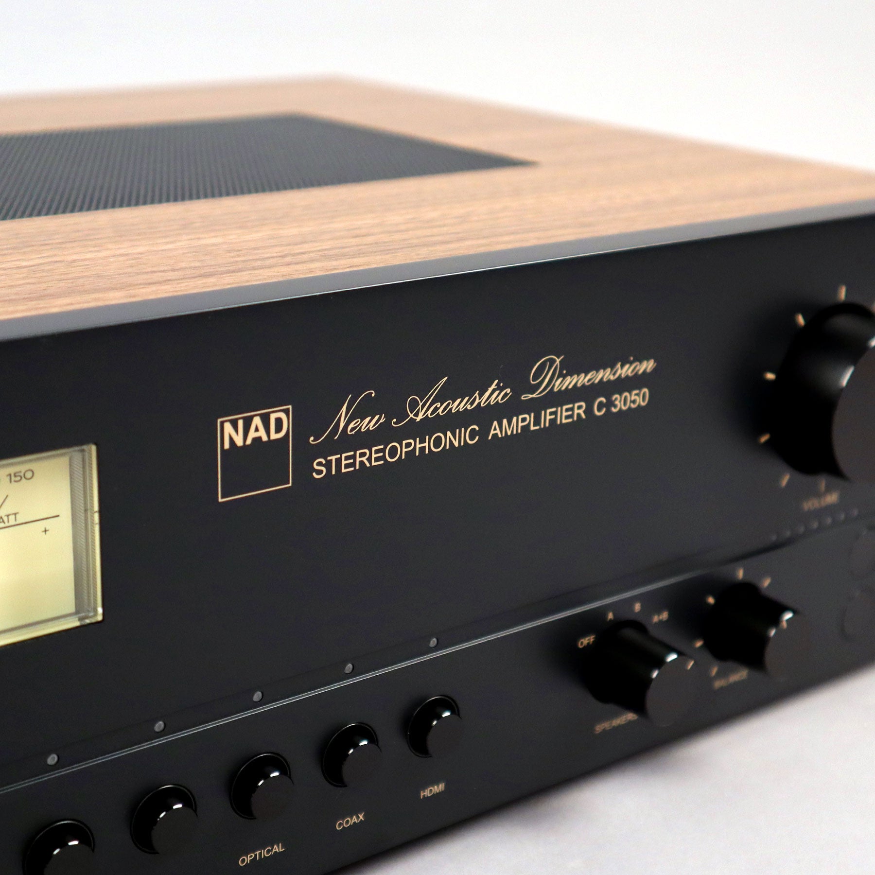 NAD: C 3050 Stereophonic Integrated Amplifier — TurntableLab.com