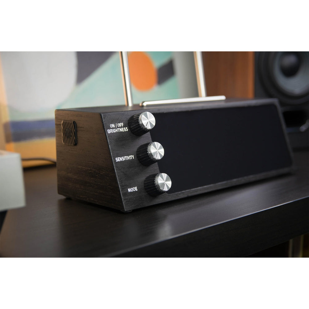 Petru: Smart Now Playing Vinyl Record Stand — TurntableLab.com