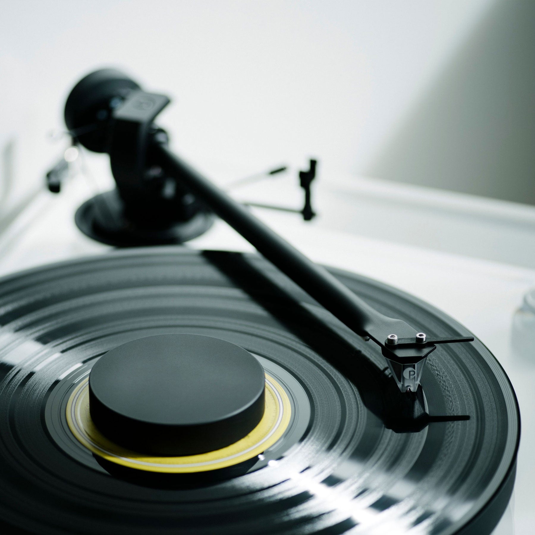 Pro-Ject: XA B Balanced Acrylic Turntable — TurntableLab.com