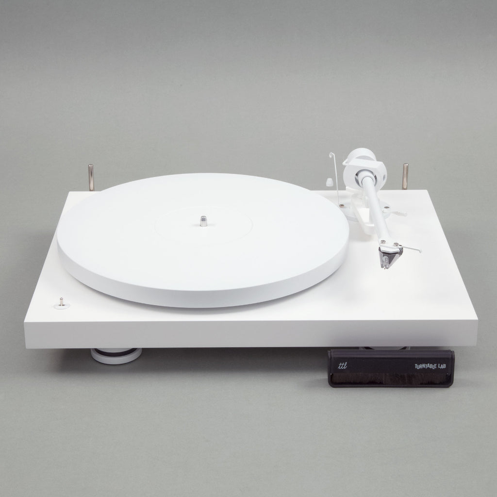 Pro-Ject: Debut PRO B Turntable - Special Edition White – TurntableLab.com