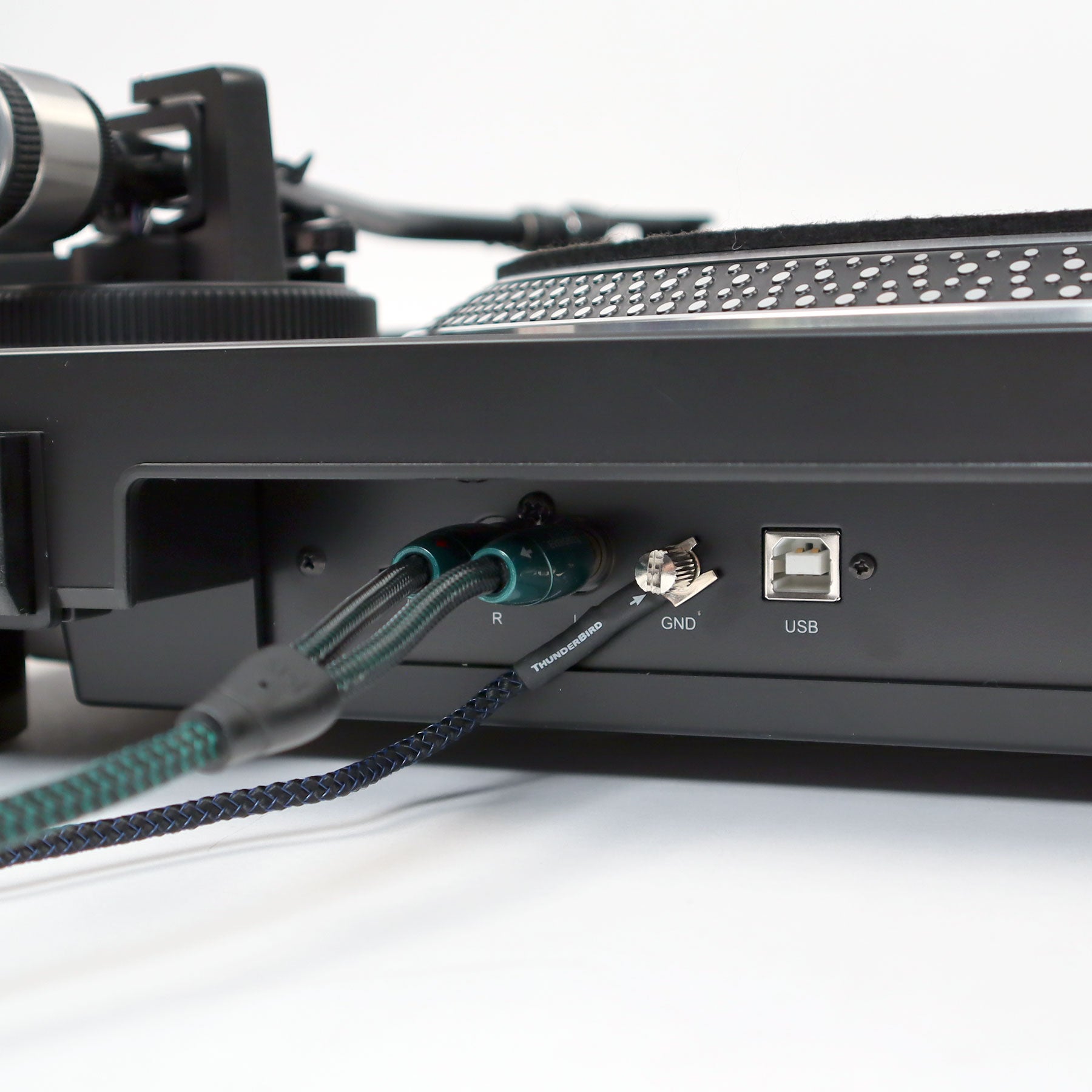 Audioquest: Evergreen RCA + ThunderBird Groundwire Kit for Turntables ...