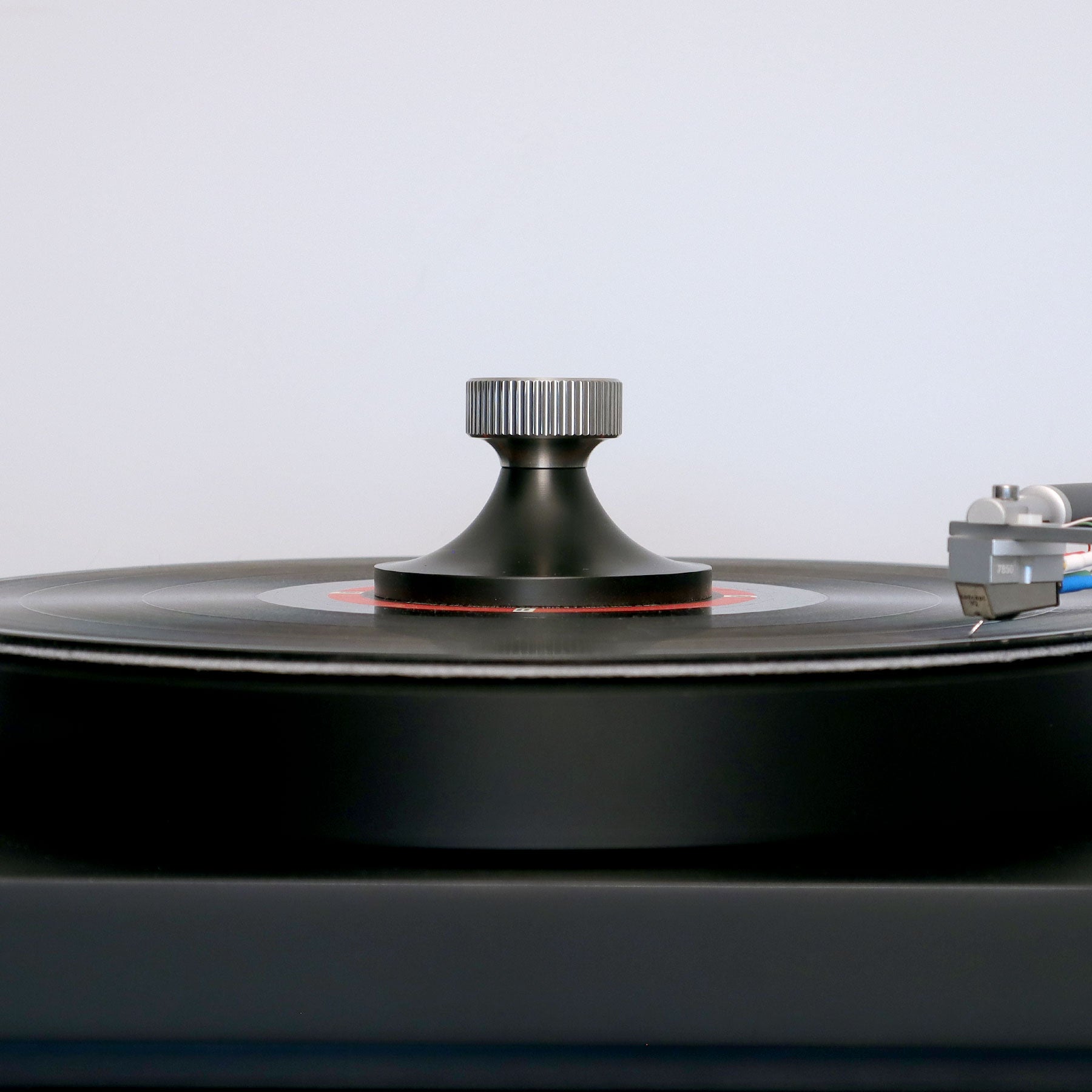 Clearaudio: Twister Turntable Clamp — TurntableLab.com