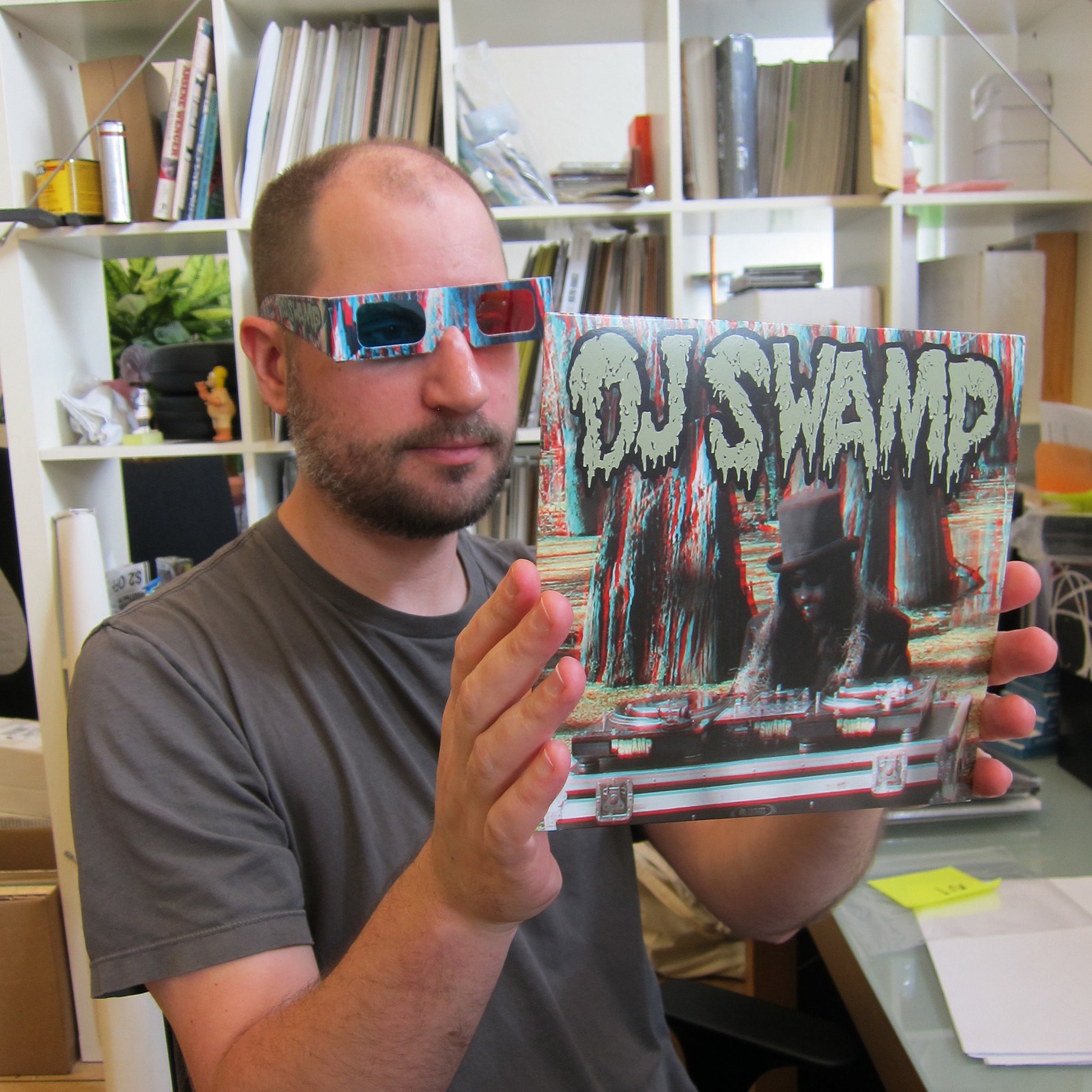 DJ Swamp: 3D Vinyl 7" — TurntableLab.com
