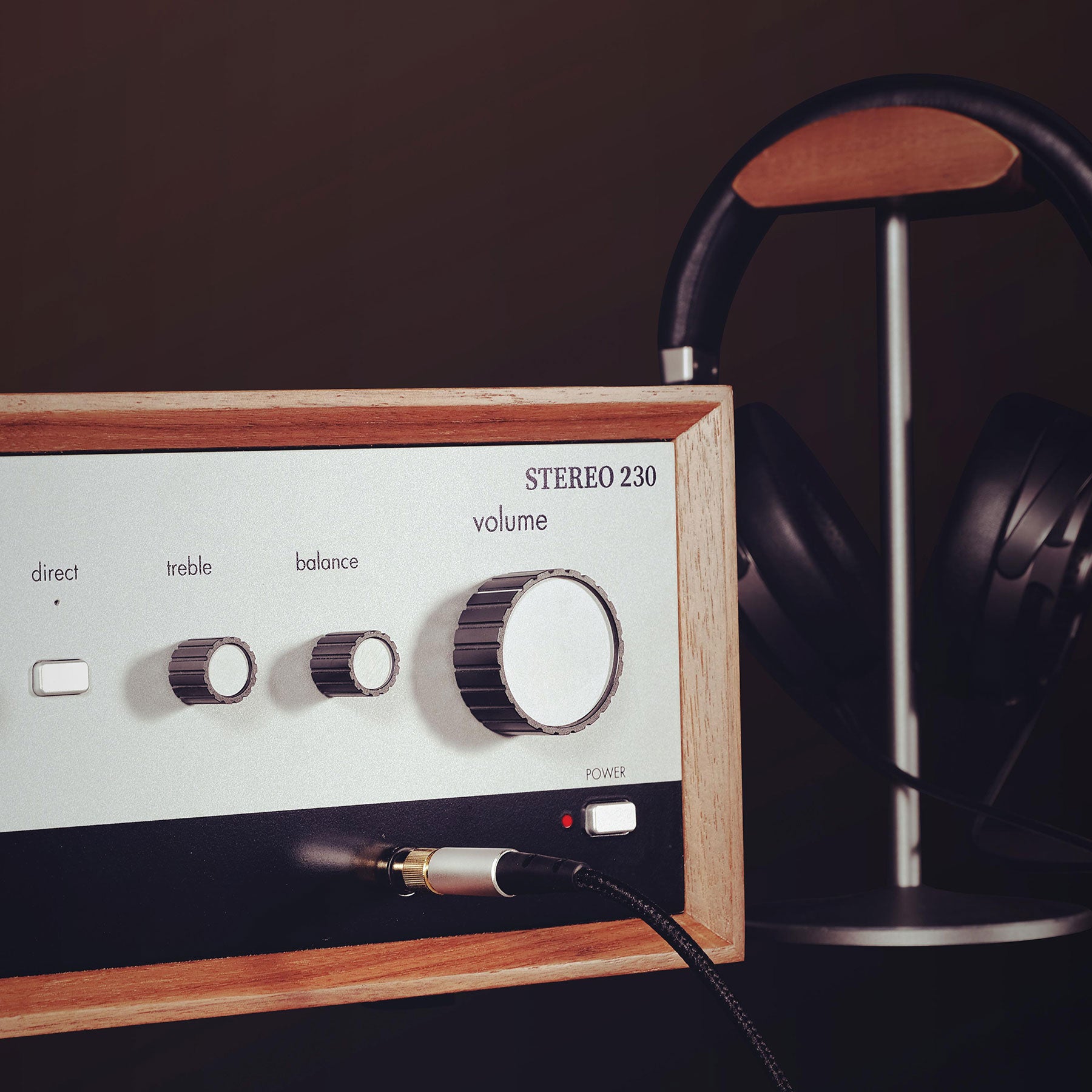 Leak: Stereo 230 Integrated Amplifier w/ Bluetooth - Walnut ...